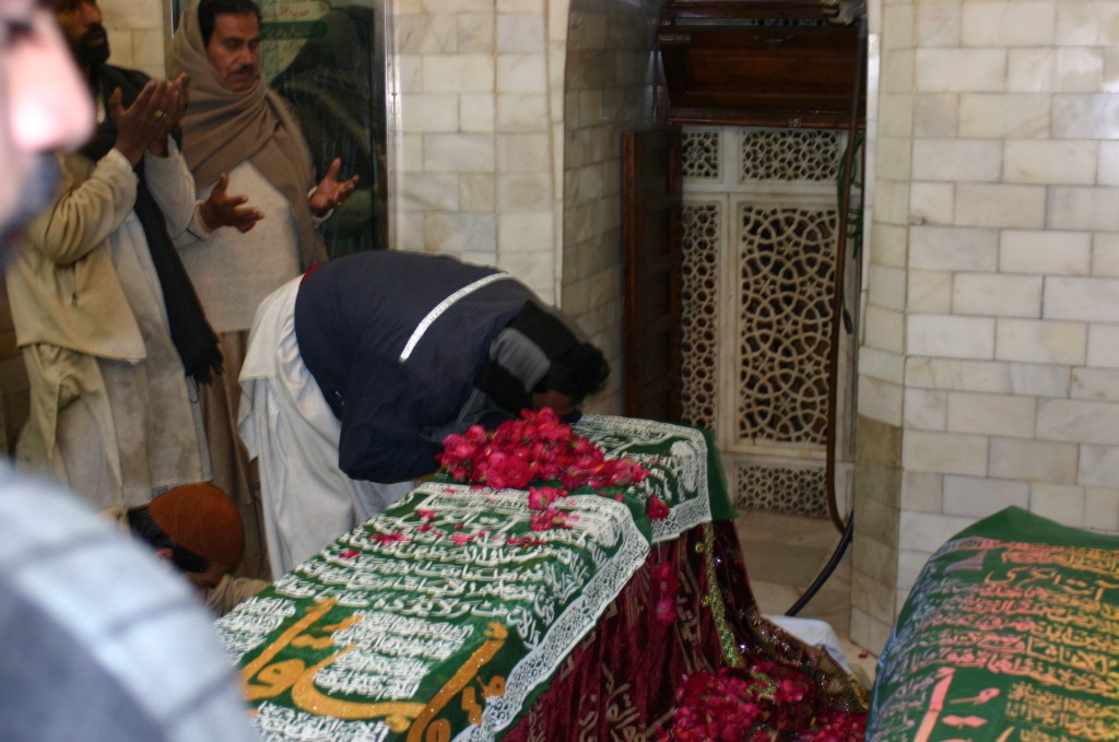 Death rituals in Pakistani society: A curse in the garb of virtue ...